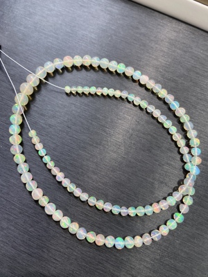 全新天然彩欧泊项链，炫彩颗颗带彩，裸石尺寸：3.5-6.4mm