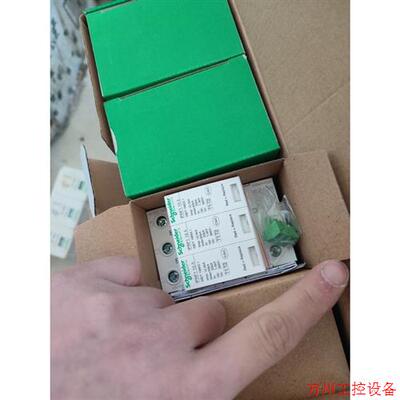 议价直拍不发:施耐德IPRF1 12.5R 3P。施耐德A9L612301