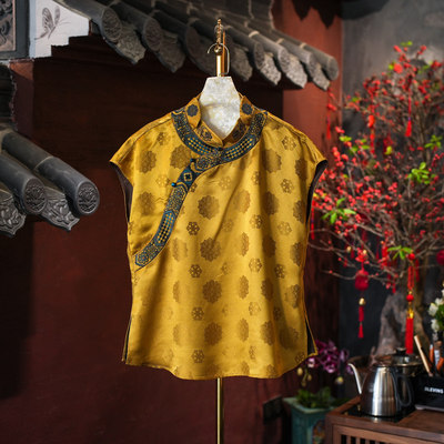 蓝大桑蚕丝2026夏刺绣黄色上衣