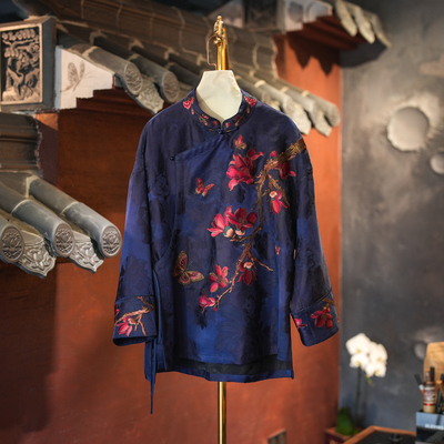 蓝大桑蚕丝2026春刺绣蓝色上衣