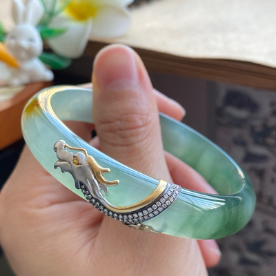 4.19批3268号55.3-11.4-6.7 冰油绿果冻镯！龙身镶嵌遒劲有力！