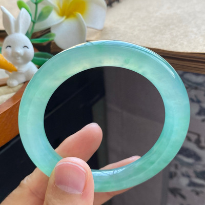 2.11批512号52.1-10-9.9木纳甜绿镯！清新中透着柔和！