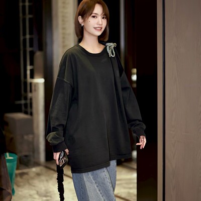 3095明星同款慵懒风黑圆领长袖T恤女秋季宽松套头显瘦打底衫上衣