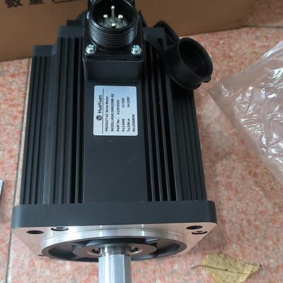 HSM130M2226B-5Q 伺服电机 2.6kw 10牛米 2500转议价维修