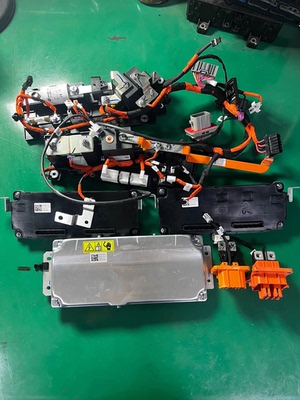 吉利银河M9混插，宁德时代磷酸铁锂，350V 52.5Ah 18.4kW