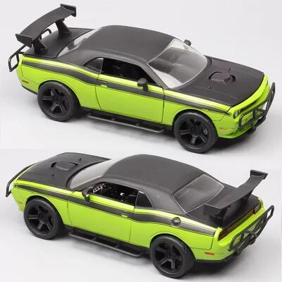 新款 【盒装】1:24道奇挑战者Challenger SRT8合金汽车模型收藏品