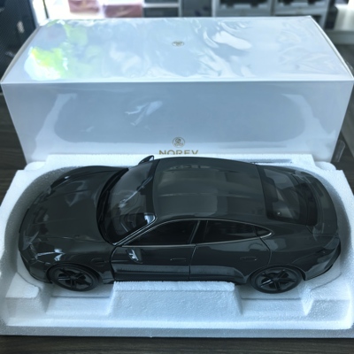 NOREV诺威尔1:18保时捷Taycan Turbo S 2024仿真合金汽车模型摆件
