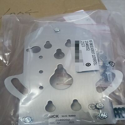 西克SICK传感器配件，型号2046052，，带原厂