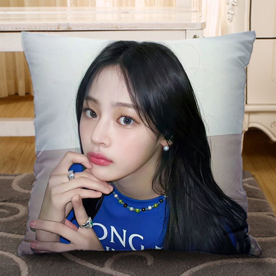 明星金玟池Minji周边抱枕办公室宿舍睡觉靠垫枕头闺蜜学生礼物