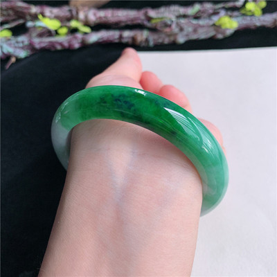 6月新品 鸿玉翡翠58圈口冰糯种飘阳绿正圈玉手镯女款正品10JJ0608