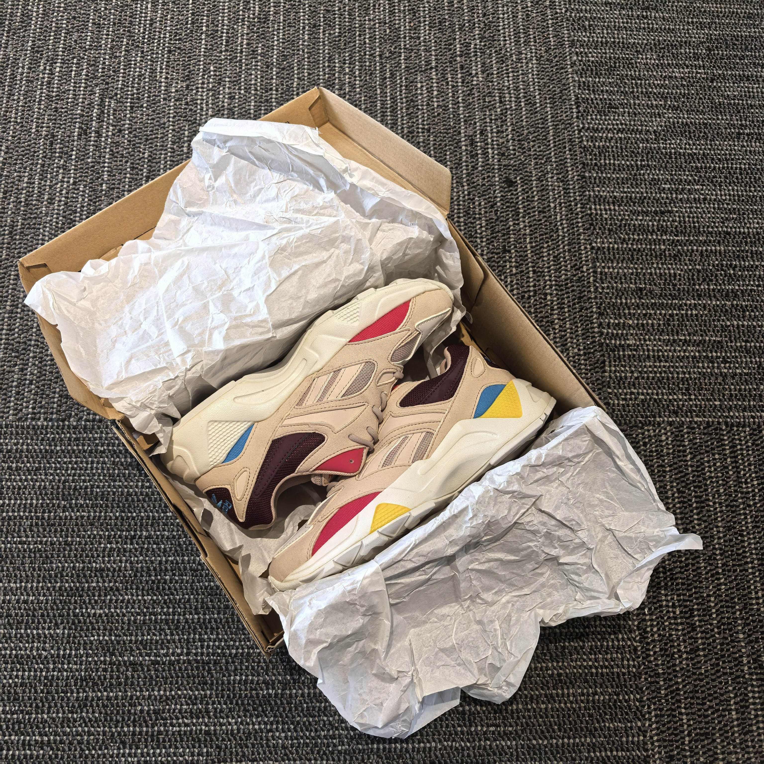 Reebok Aztrek 96 舒适 减震耐磨低帮生活网球鞋 女款粉红色
