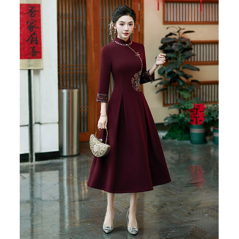 喜婆婆婚宴旗袍酒红色礼服新款妈妈结婚礼服长袖连衣裙秋冬高级感