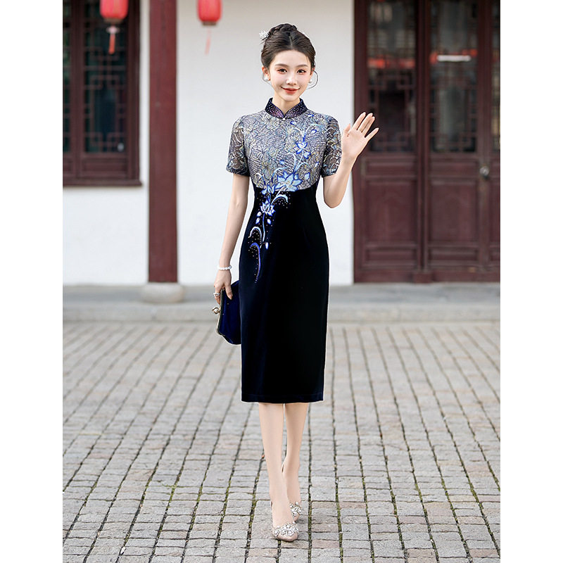 妈妈绣花旗袍蓝色喜婆婆婚宴装春夏款新中式结婚礼服高端轻奢喜服