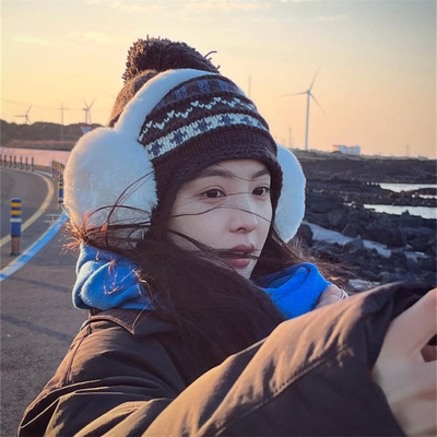 章若楠同款费尔岛护耳毛球雷锋帽