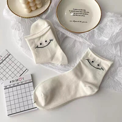 笑脸卷边袜子女中筒白色日系秋季