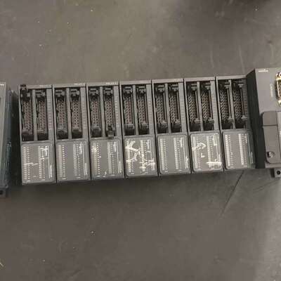 议价-施耐德PLC TM251MESC一组，成色如图，功能正常-可维修