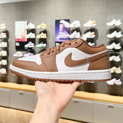 耐克女子2024冬季新款Air Jordan 1 Low复古休闲运动鞋DC0774-202