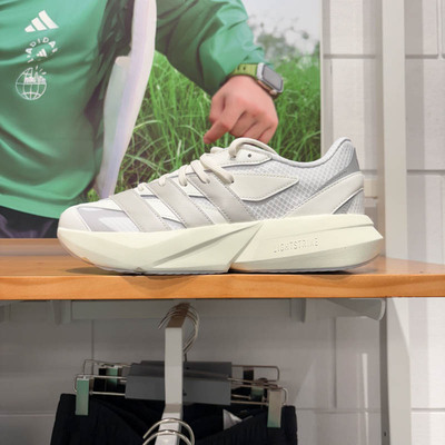 Adidas阿迪达斯男子2025夏新款超轻透气缓震运动休闲跑步鞋JR7328