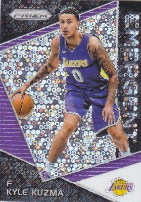 NBA球星卡1718Prizm新秀Emergent特卡泡泡折凑套库兹马