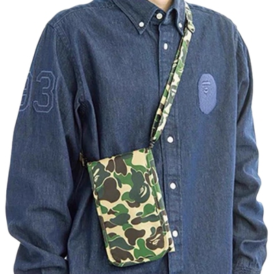 BAPE日本杂志附录迷彩印花护照证件手机多功能斜挎包