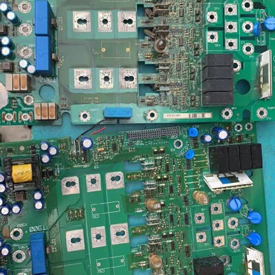 议价伦茨变频器EVF8224-E驱动板45KW/55KW/33.8224LL.3D-13.002/0