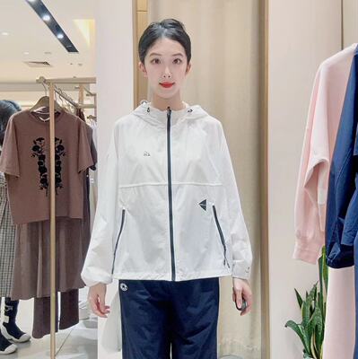 LanaFaY女士简约时尚外套M5X195