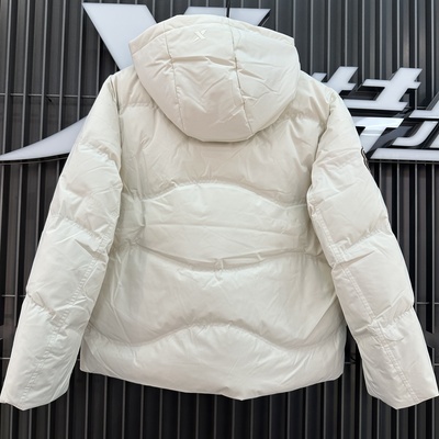 特步女连帽羽绒服2025冬季新款短款百搭潮流时尚保暖975428190381