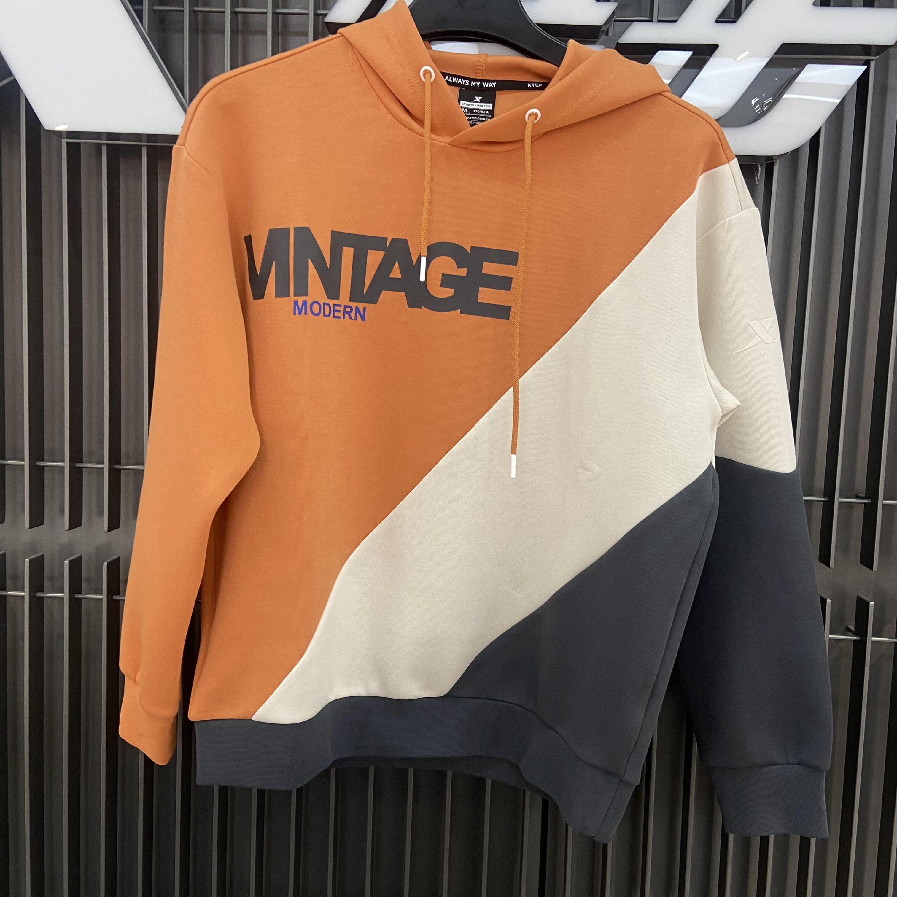 特步连帽卫衣男装2023年春季新款休闲保暖运动服上衣977129930261
