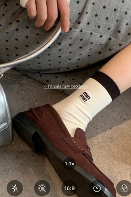 “miumiu系拼色黑白灰”简约百搭中筒堆堆袜子女纯棉竖条纹理复古