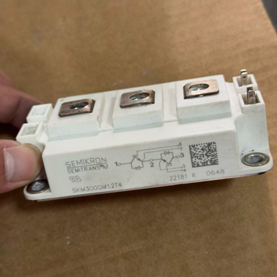 寻《《赛米控SKM300GM12T4 IGBT模块 99新 仅上过
