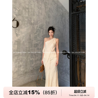 斜肩肌理纱感度假上衣半裙套装