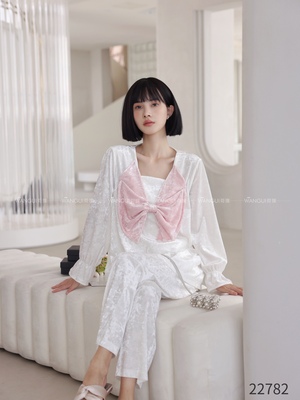 新款金丝绒睡衣女甜美可爱公主风