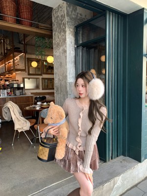 萌萌Ja」撞色木耳边针织开衫