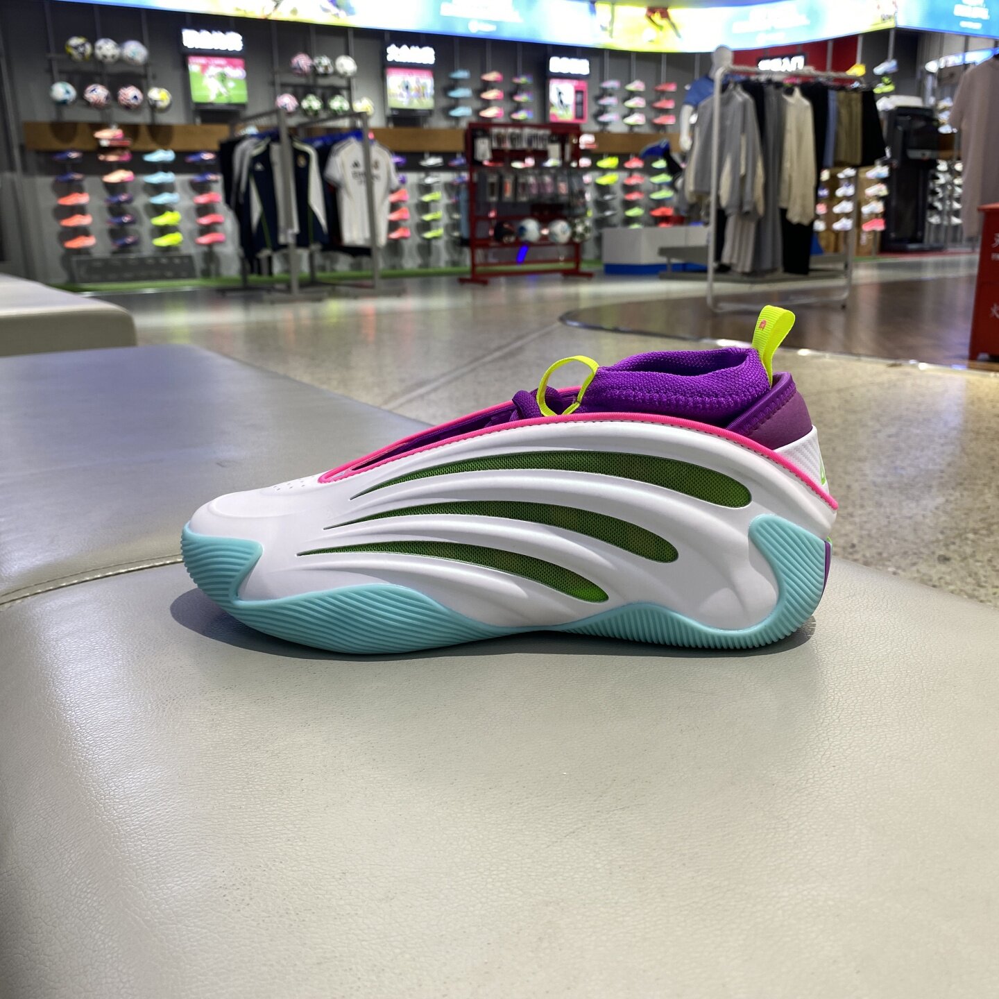 Adidas阿迪达斯男鞋Harden Vol.9哈登9代缓震实战篮球鞋 JQ4003