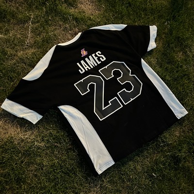 V7seven美式詹姆斯字母橄榄球服冰球服潮流印花休闲潮流男短袖T恤