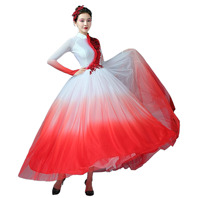合唱灯火里的中国开场舞大摆裙