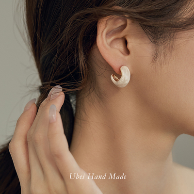 流沙白滴釉珐琅复古C形耳环