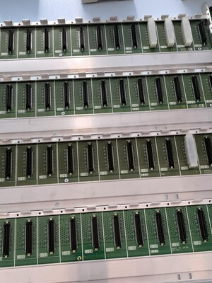 三菱底座，q312b，7只，q612b，2只，q38b，1只