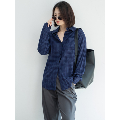 前短后长深蓝色格子衬衫女