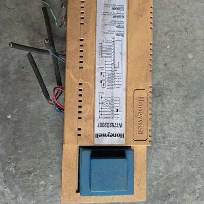 议价W7752D2007 工控自动化控制器 工控配件维修