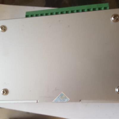 Q3HB64MA 三相混合式步进电机驱动器  二手的