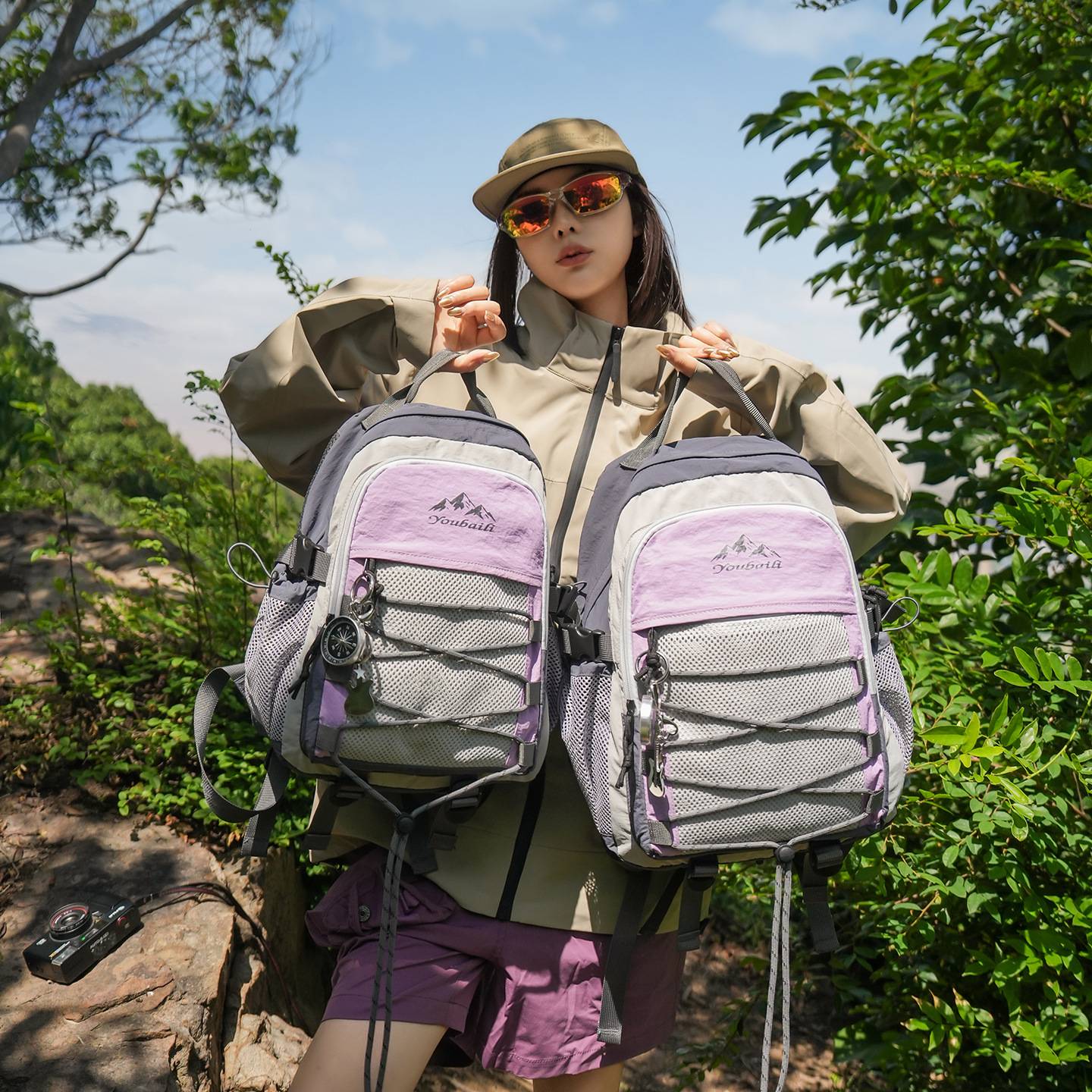 官方正品新款拼色轻便男女双肩包户外徒步登山包旅游骑行包通勤背