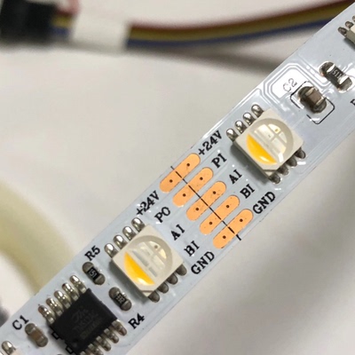 DMX512 RGBW 12mm 60灯一米10像素全彩软灯带24V