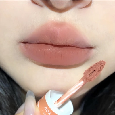 intoyou女主角唇泥唇釉雾面哑光