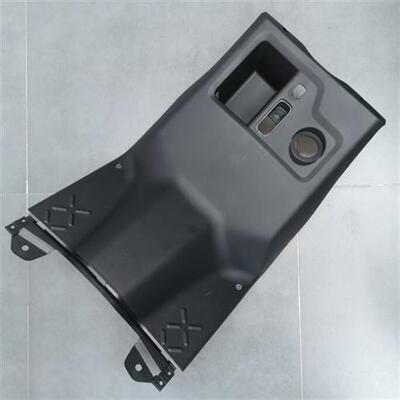 小牛M+/Mqi2/MS/Nqi/N1S/NX/NXT/F400T/NT护腿板杂物箱原厂PP件