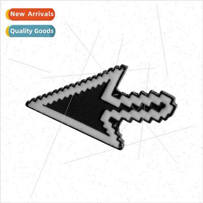 Jewelry oil drip black and white arrow brooch creative point