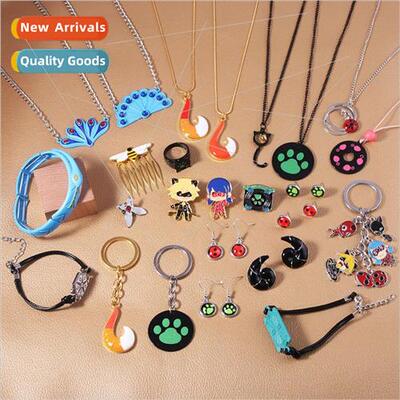 Anime around the girl necklace bee butterfly peacock brooch
