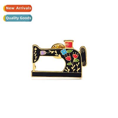 Vintage Creative Sewing Machine Shape Metal Oil Drip Brooch