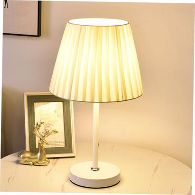 Warm Bedroom Bedside Lamp Eye Protection Romantic Table Lamp