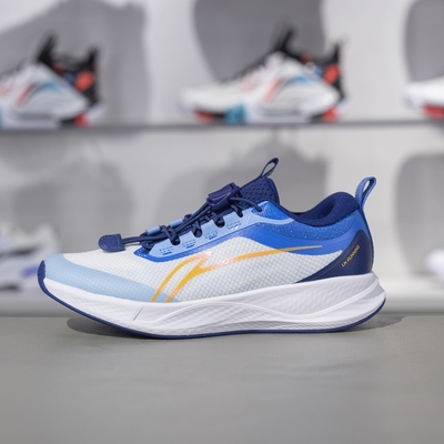 李宁四季通用减震回弹反光跑鞋